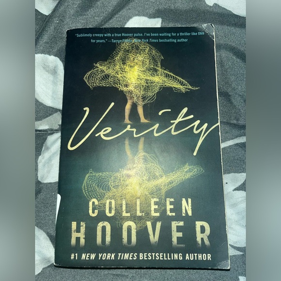 Colleen Hoover | Accents | Verity By Black And Gold Coffee Table Book ...